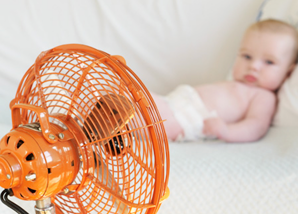 Can a Baby Sleep With a Fan On? – Owlet Canada